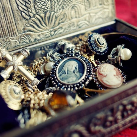 What is an Inlay - Discover the Magic of Inlay in Jewelry – Aramat Jewels